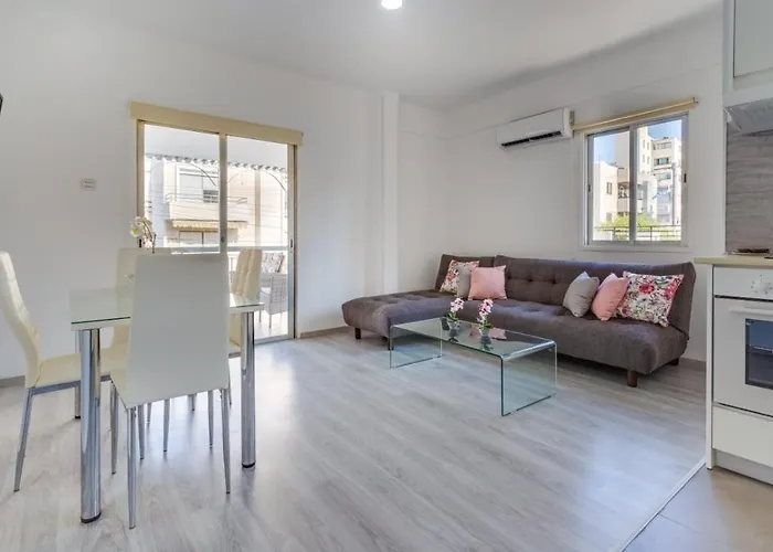 17 Best Larnaca Vacation Apartment Rentals, Cyprus in 2026
